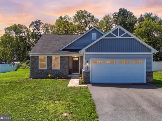43 Elstow Way, Martinsburg, WV 25405