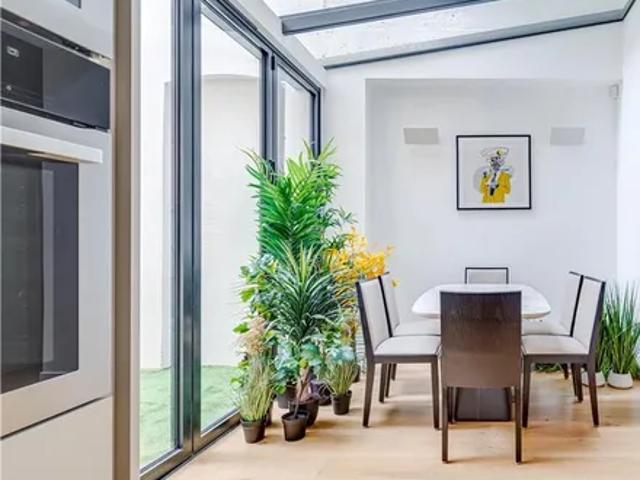 43 Ennismore Gardens, London, SW7 1AH, United Kingdom | 3 bed apartment for rent #131906968 | Rentberry