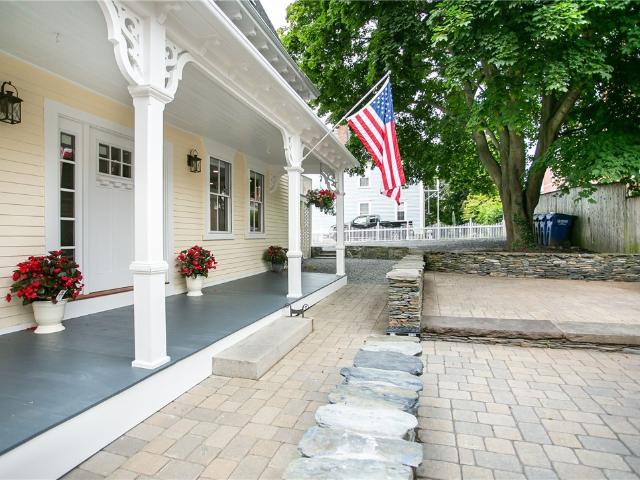 43 Farewell St, Unit DURGIN #1, Newport, RI 02840 | Compass