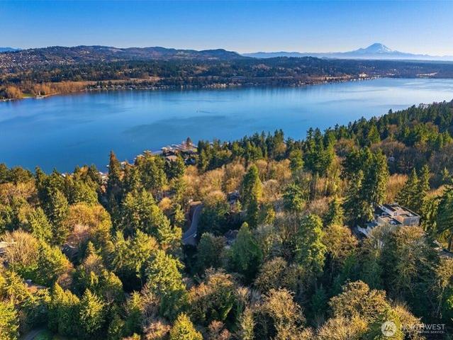 43 Fernbrook Dr Lot 2, Mercer Island, WA 98040