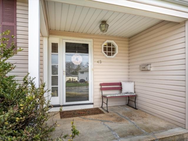 43 Forest Rd