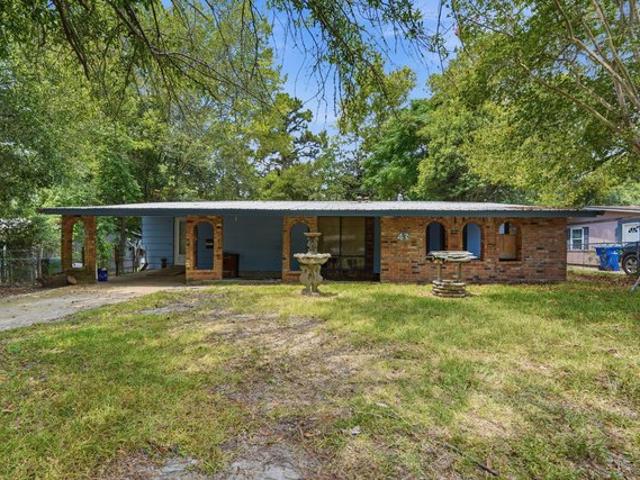 43 Francis Ave, Leesville, LA 71446