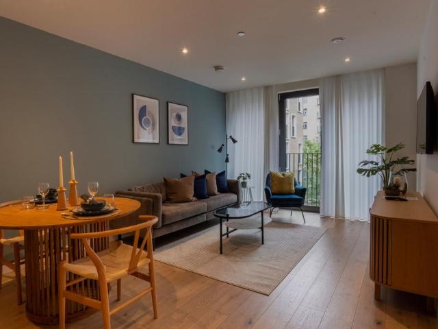 43 Golden Lane, London EC1Y 1 bed flat to rent £3,250 pcm £750 pw