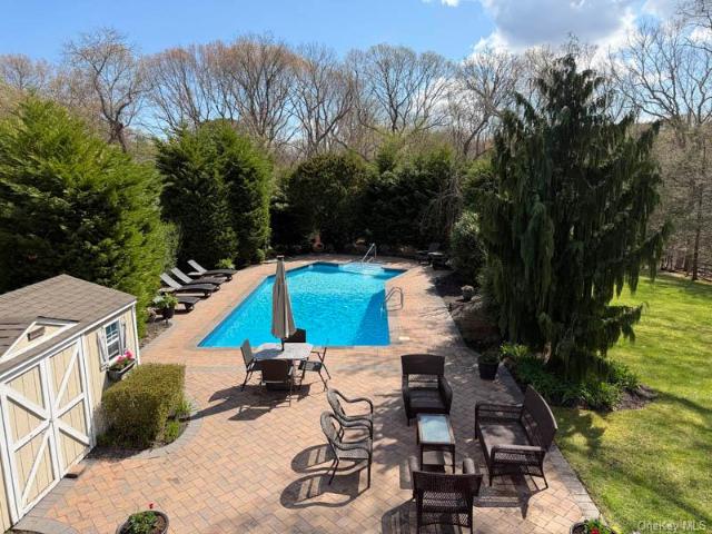 43 Grassy Pond Drive