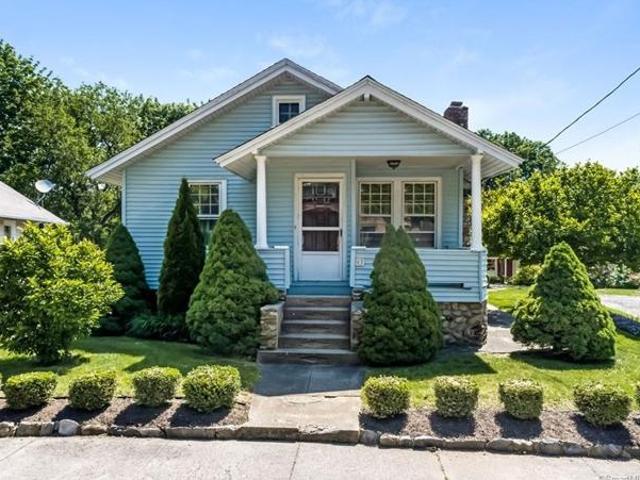 43 Hedge Ave, Norwich, CT 06360