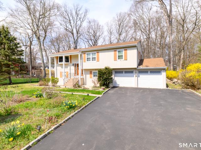 43 Hidden Brook Dr, Stamford, CT 06907 | MLS #24167 | Compass