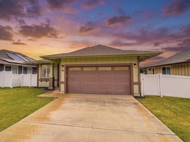 43 Hoku Puhipaka St, Kahului, HI 96732