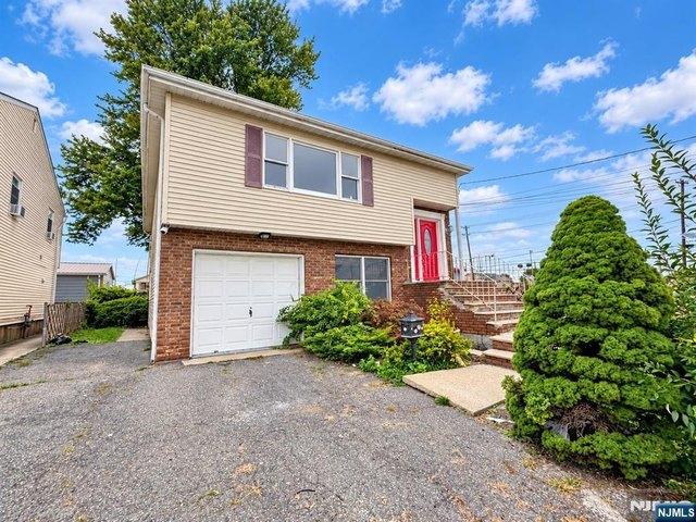 43 Hope St, Lodi, NJ 07644