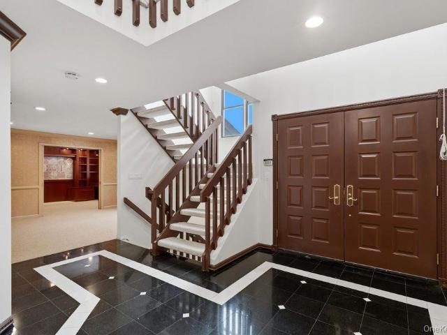 43 Hunt Drive
