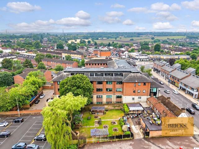 43 Key Point, High Street, Potters Bar EN6, 1 bed flat to rent, £1,350 pcm | PrimeLocation