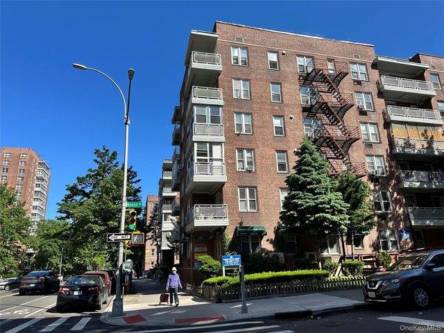 43 Kissena Blvd Unit 509, Flushing, NY 11355