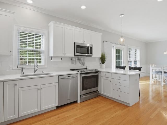 43 Knowlton Cir, Unit 43, Upton, MA 01568 | MLS #73508 | Compass