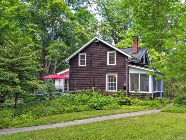 43 Krom Rd, Stone Ridge, NY 12484