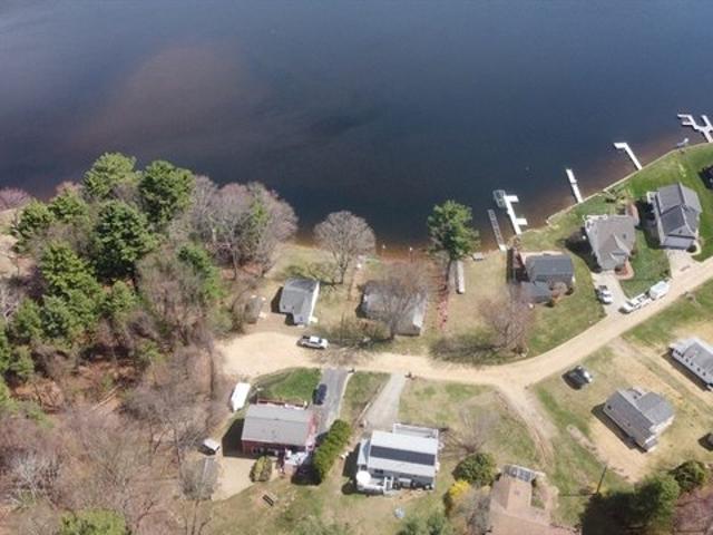 43 Lakeshore Dr, Holland, MA 01521