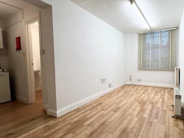 43 Latymer Road, London, N9 9PQ, United Kingdom | Studio apartment for rent #137932665 | Rentberry