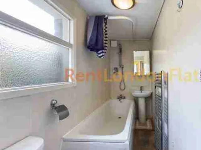 43 Macfarlane Road, London, W12 7JY, United Kingdom | 2 bed apartment for rent #154575961 | Rentberry