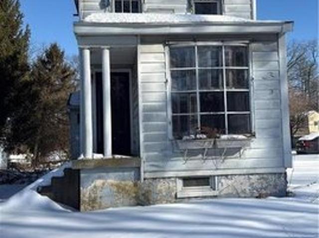 43 Main St, Tremont, PA 17981