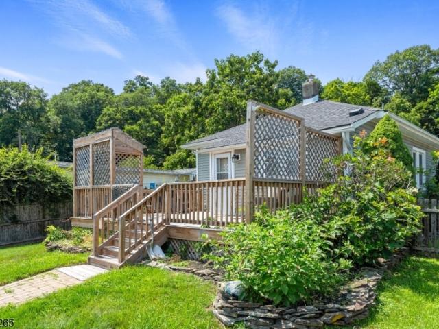 43 Mason Ave