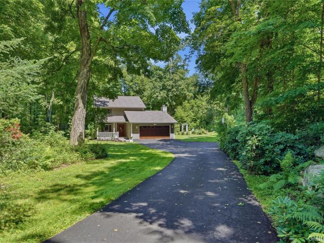 43 Nathan Hale Drive