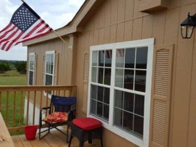 4/3 on an acre plus! 4br for sale in Liberty Hill, Texas