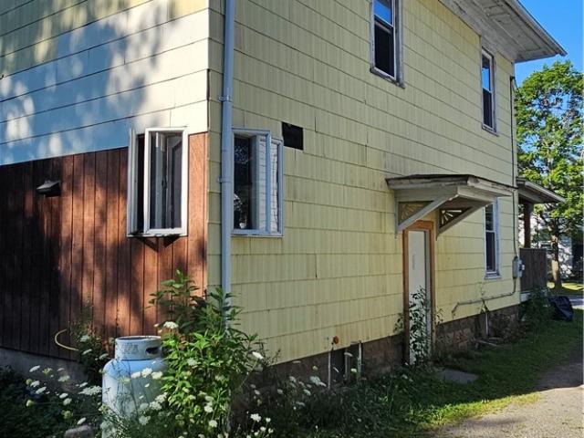43 Pleasant Street