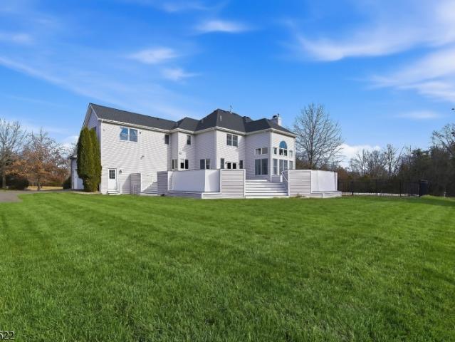 43 Rosewood Ct, Belle Mead, NJ 08502 | MLS #4003 | Compass