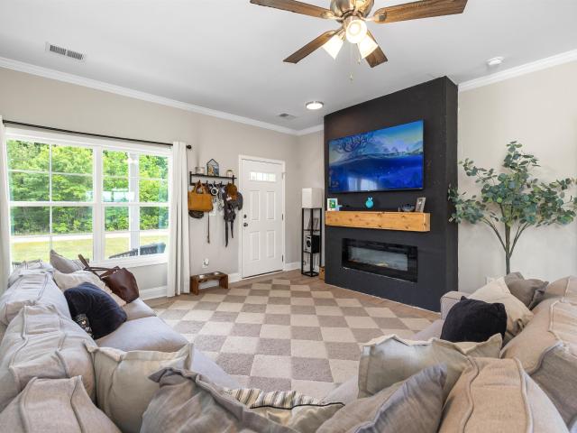 43 Sparrow Road