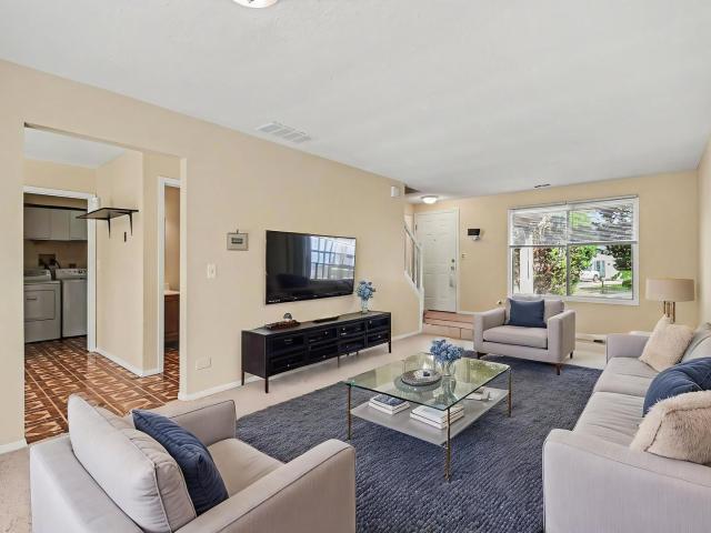 43 Stonefield Drive