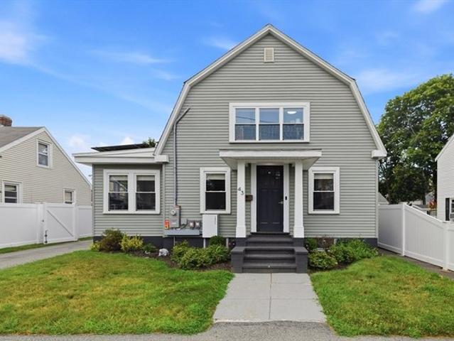 43 Standish St, Weymouth, MA 02191