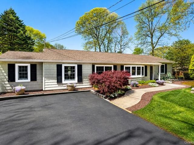 43A Somerset St, Centereach, NY 11720