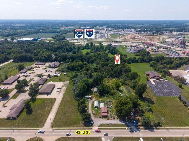 43rd St, Mount Vernon, IL 62864