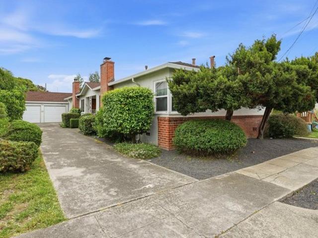 43rd St, Richmond, CA 94805