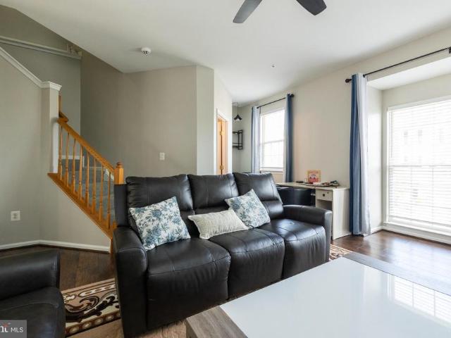 4004 Meadow Trail Lane