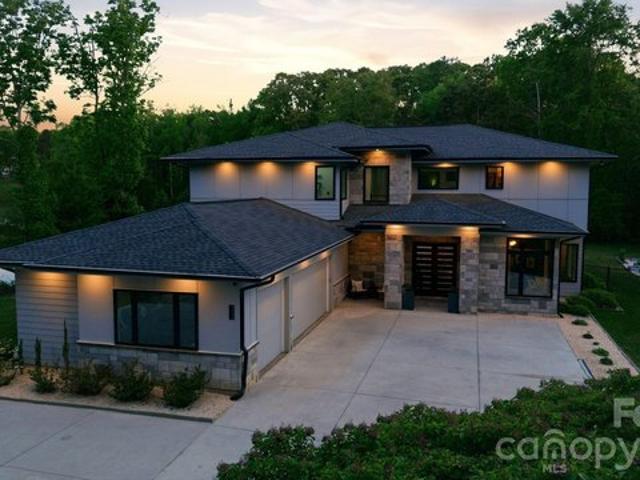 4004 Oldstone Forest Dr, Waxhaw, NC 28173