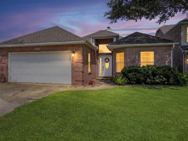 4004 Longwood Cir, Gulf Breeze, FL 32563