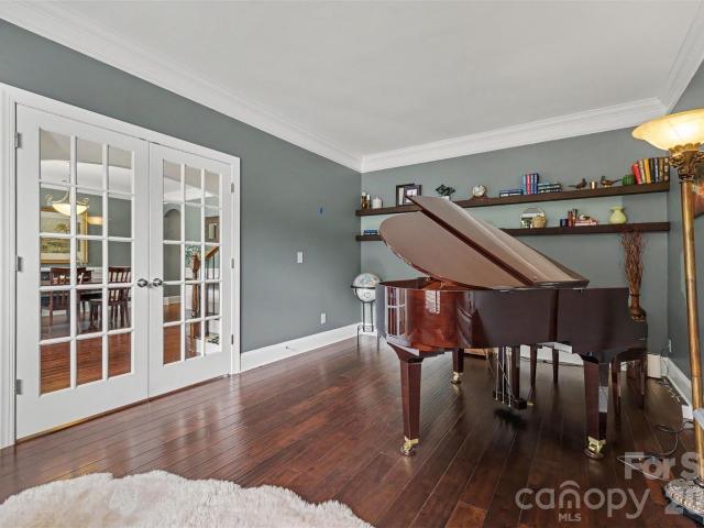 4004 Widgeon Way