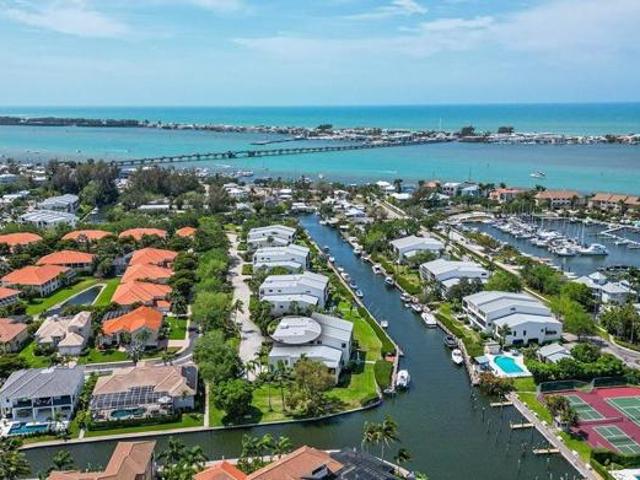 4004 128th St W #902, Cortez, FL 34215