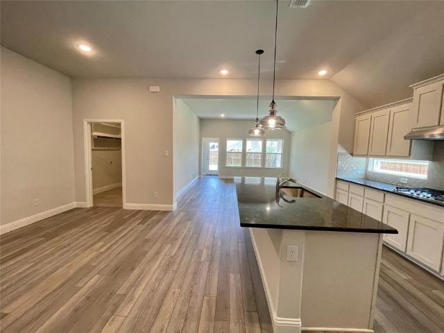 4005 Blue Stem Boulevard