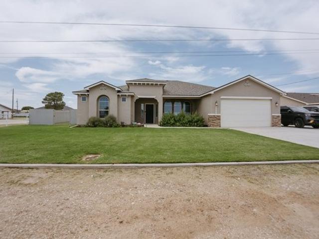4005 Cowboys Country Rd, Carlsbad, NM 88220