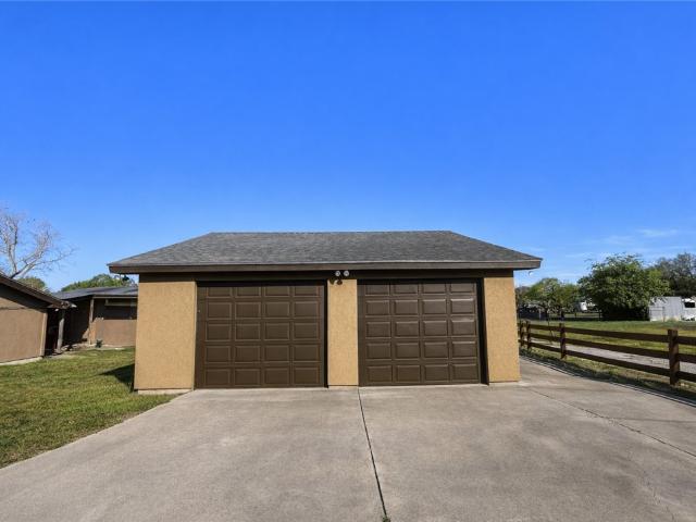 4005 Ridge