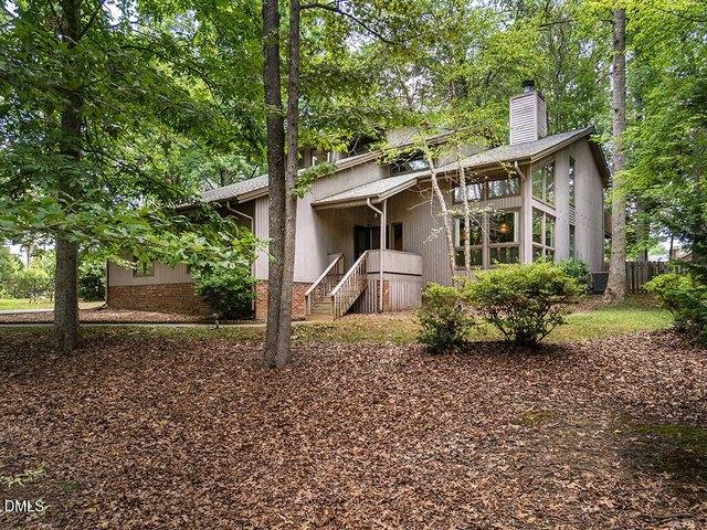 4005 Waldenbrook Ct, Greensboro, NC 27407