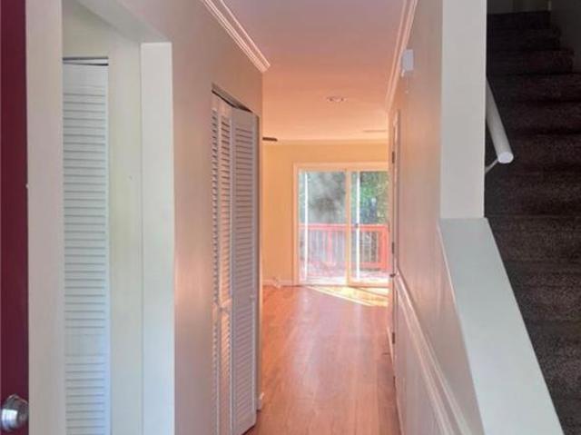 4006 Bayside Circle