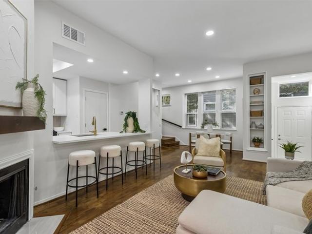 4006 Holland Ave Apt B, Dallas, TX 75219