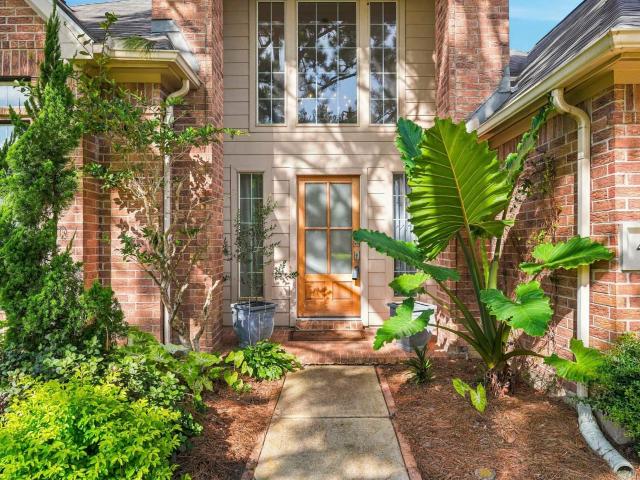 4006 Stonehurst Drive
