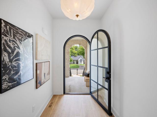 4007 Nevada Ave