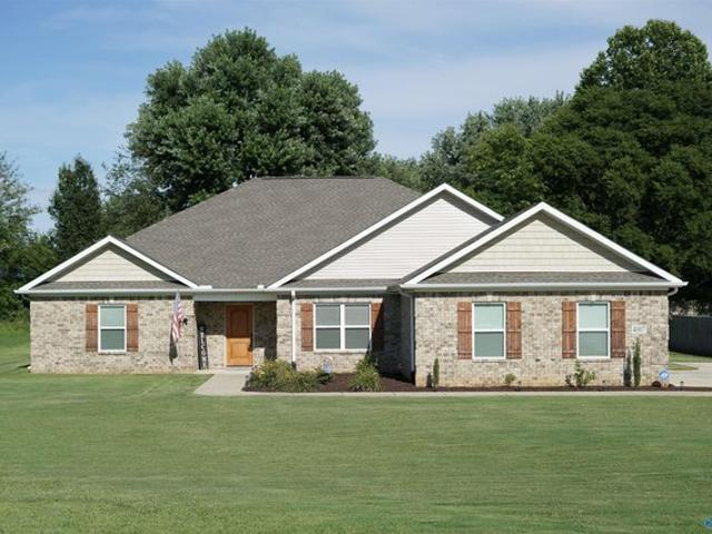 4007 Old Railroad Bed Rd, Harvest, AL 35749