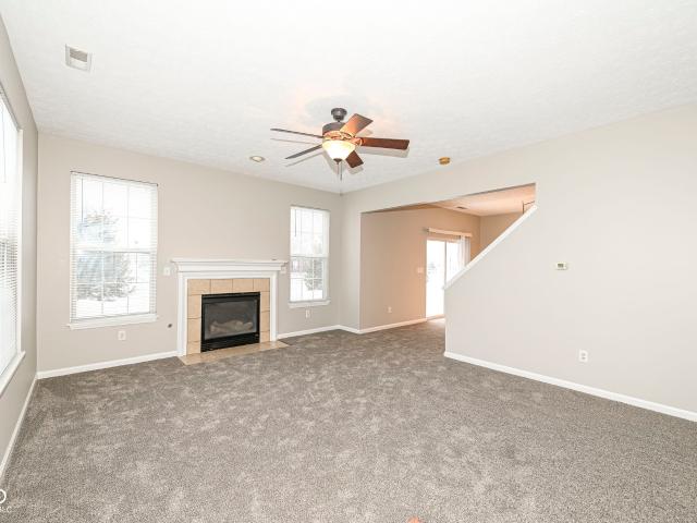 4007 Bullfinch Way
