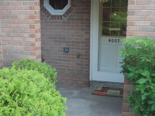 4007 Chaucer Place