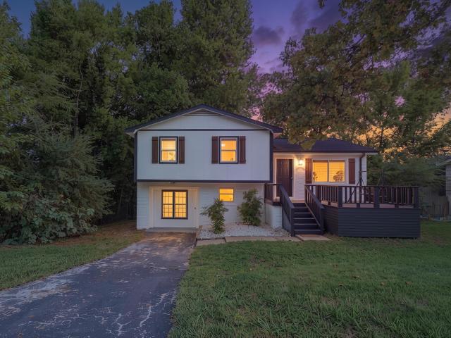4007 E Freedom Circle