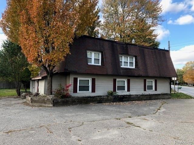4007 Pine Grove Ave, Fort Gratiot, MI 48059